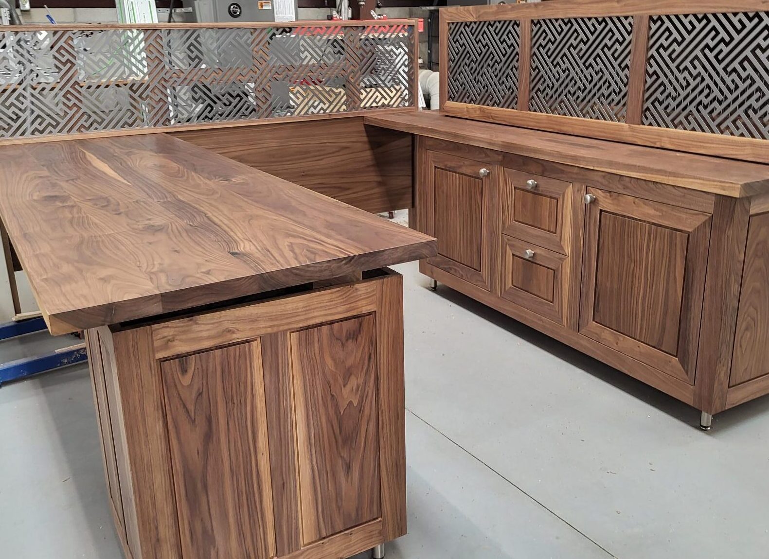Executive Wrap Around Desk - Noble Artisan Woodworks